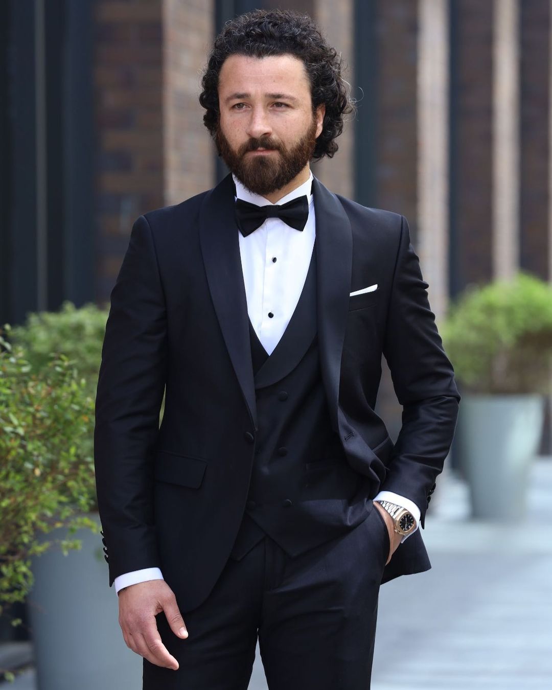 HULTO - Premium Italian & Turkish Suits at Affordable Prices!